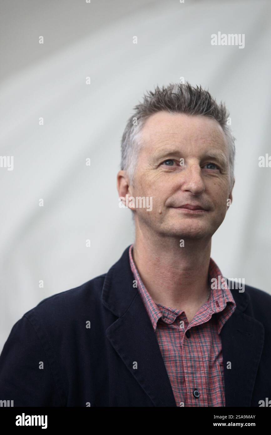 Internationally-acclaimed English singer-songwriter Billy Bragg ...