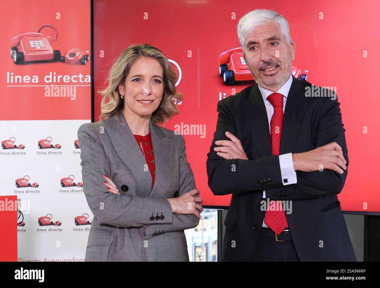 The CEO of Línea Directa Aseguradora, Patricia Ayuela, and the CFO of ...