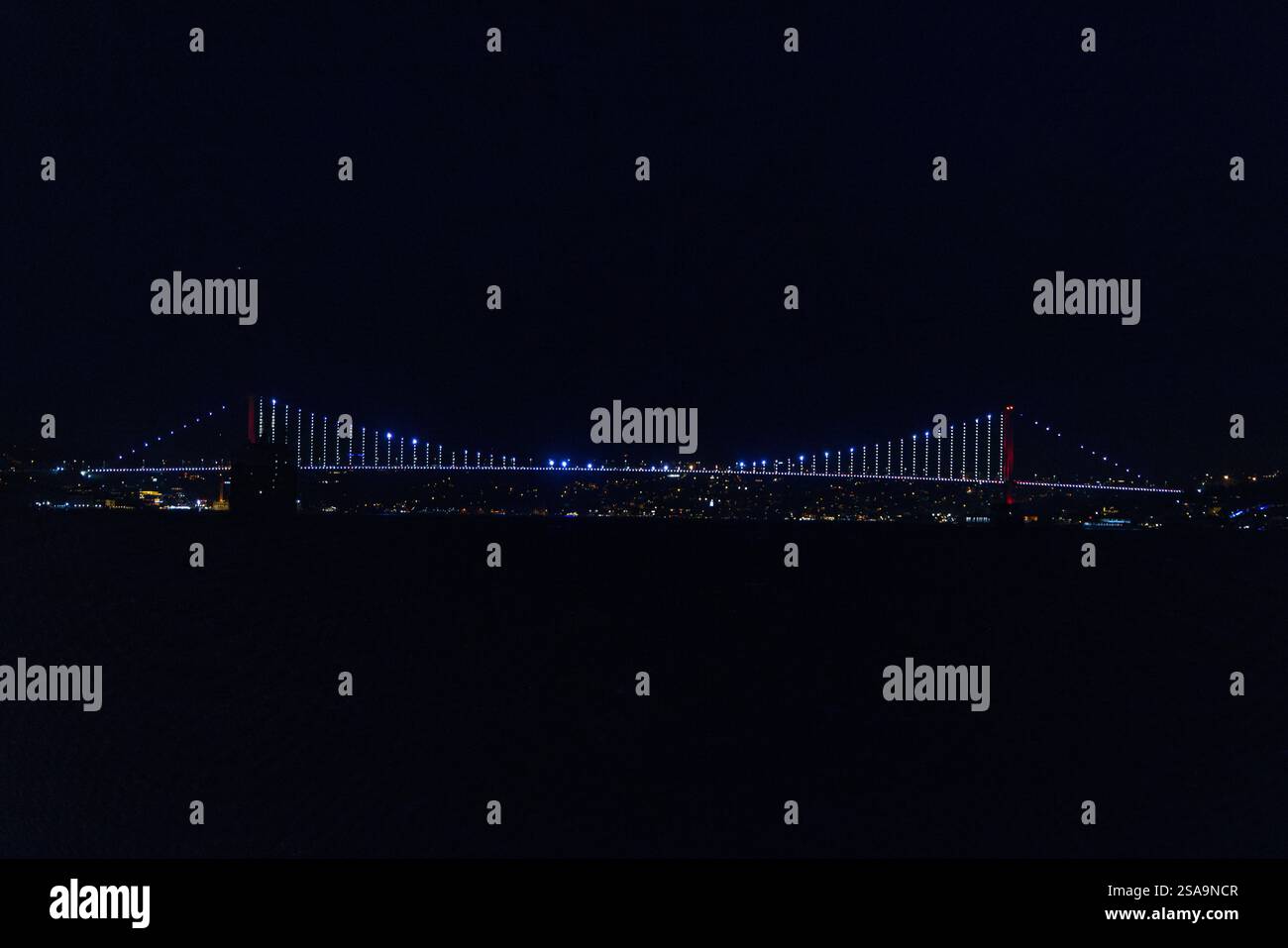 A breathtaking night view of the Bosphorus Bridge in Istanbul ...