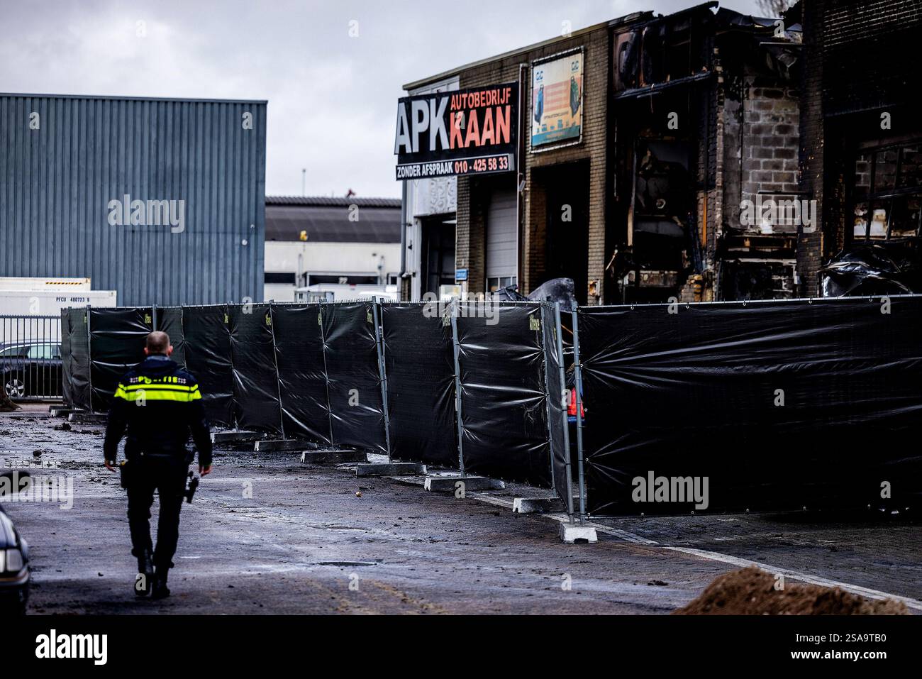 ROTTERDAM - Damage is extensive after a large fire at a car company in ...