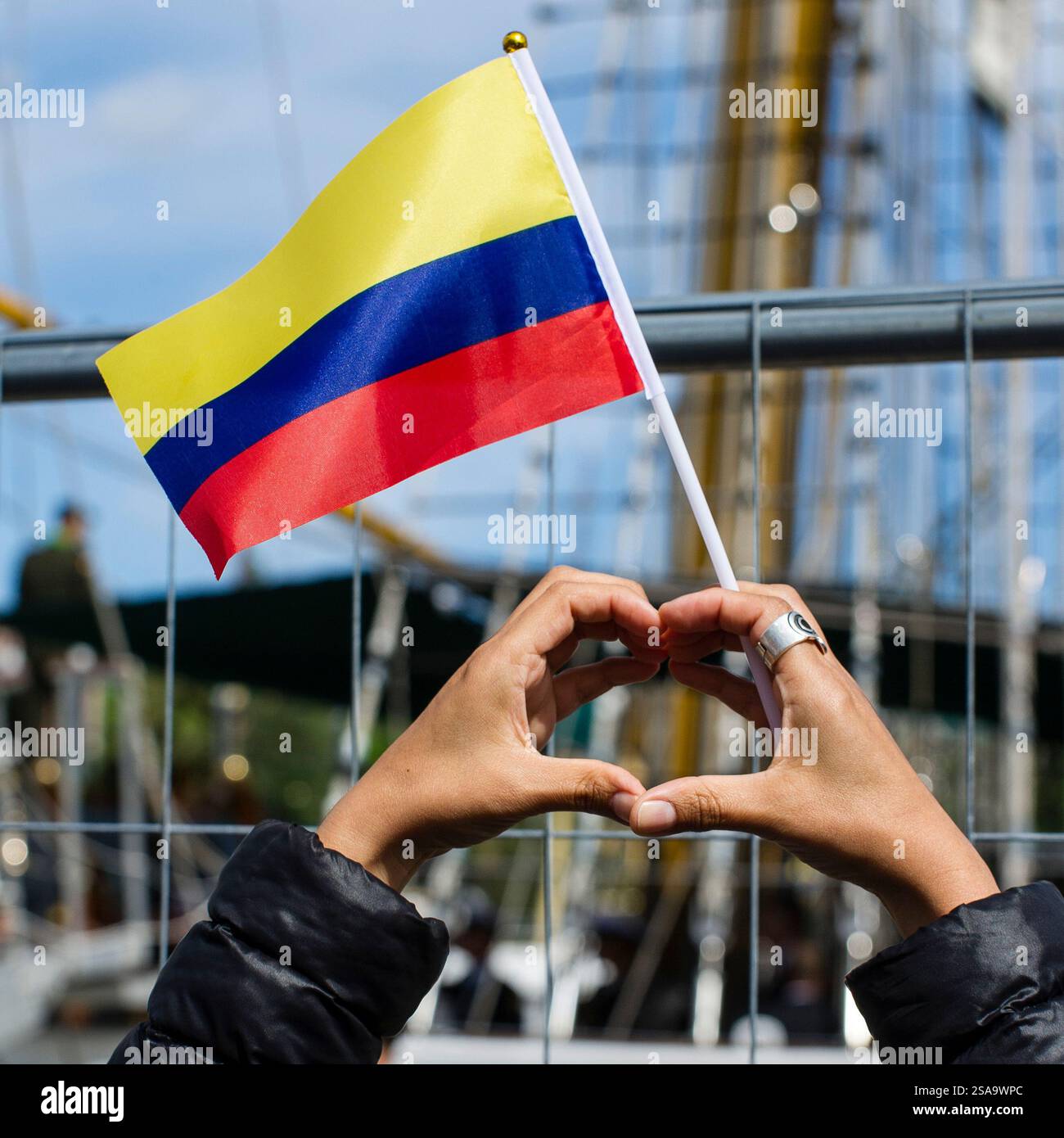 Flag harmony hi-res stock photography and images - Alamy