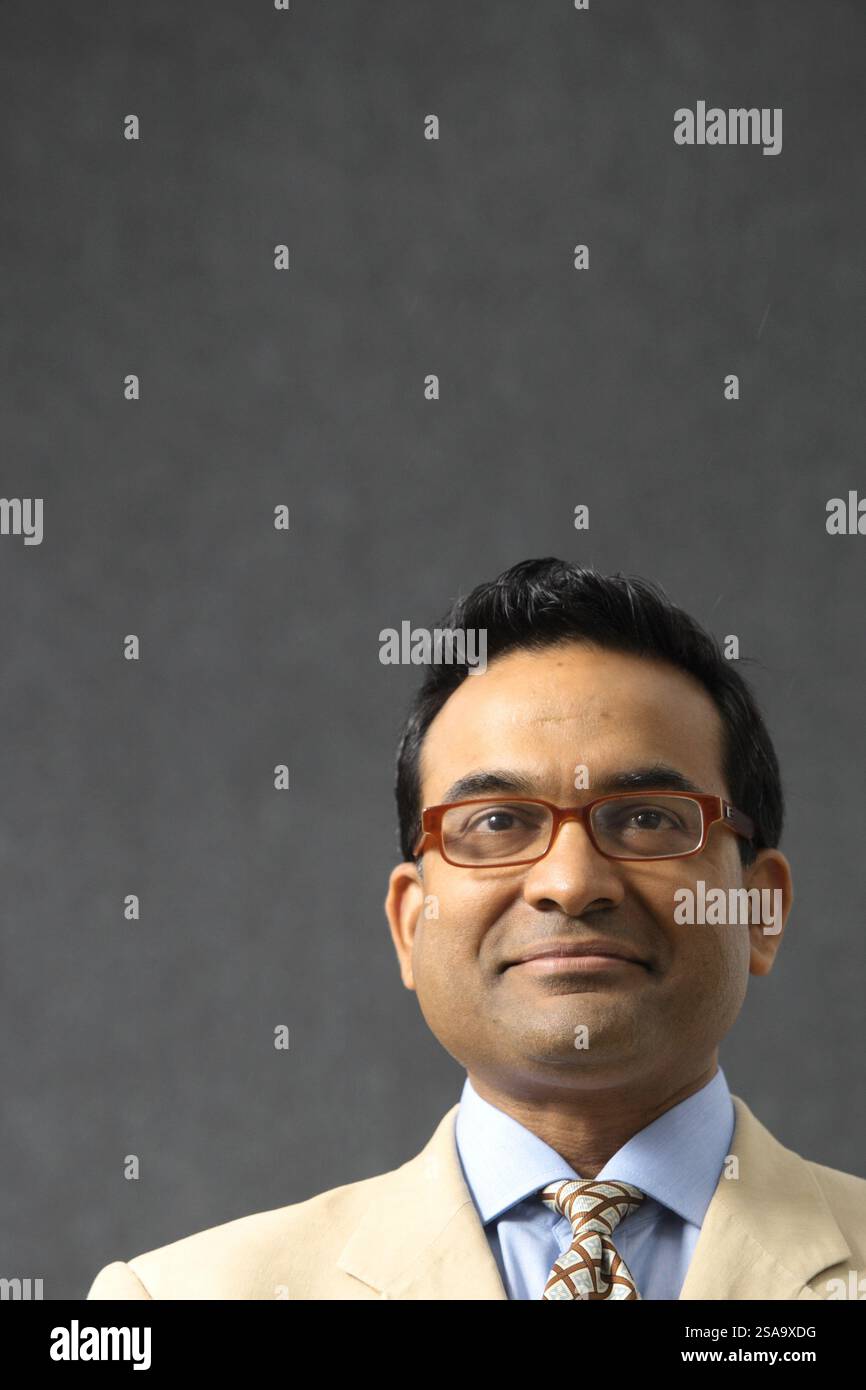 British psychiatrist and writer hi-res stock photography and images - Alamy