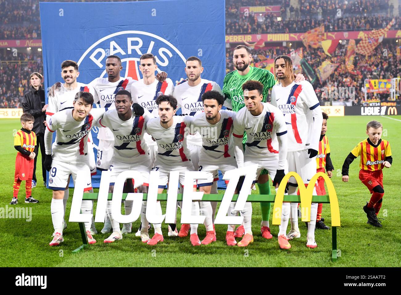 35 Lucas BERALDO (psg) - 51 Willian PACHO (psg) - 08 Fabian RUIZ (psg ...