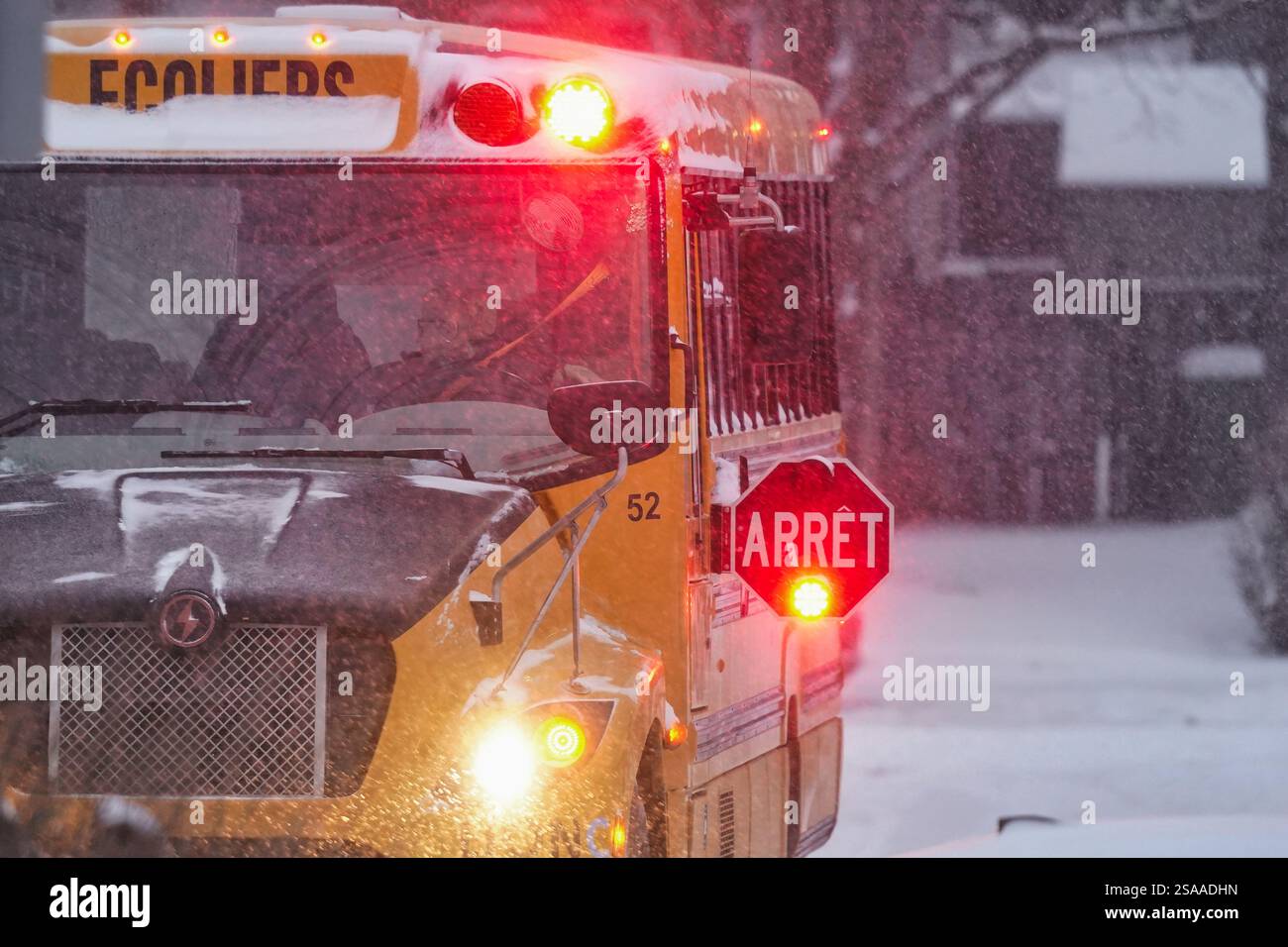 School bus in the winter Stock Photo - Alamy