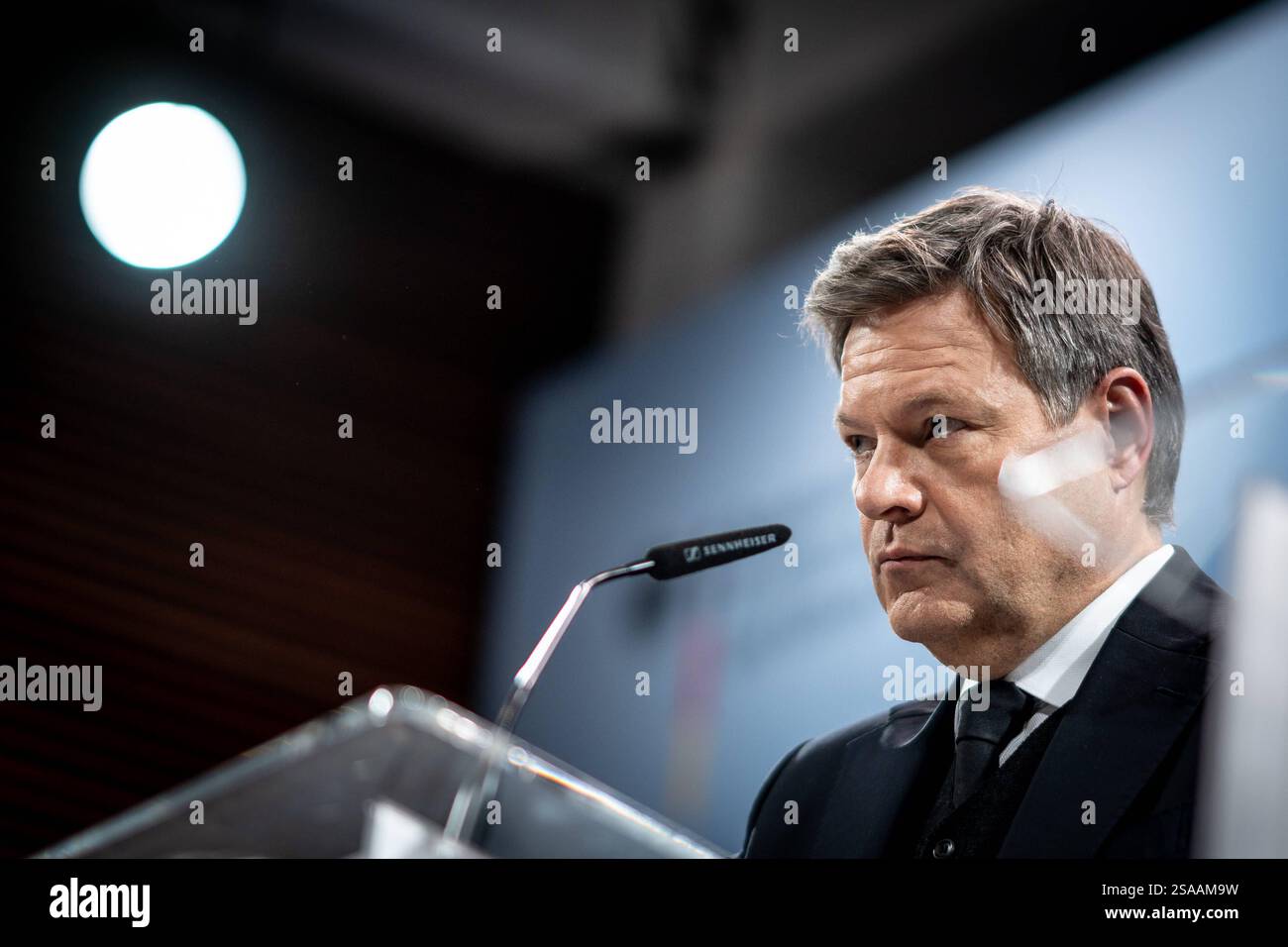 Vorstellung Jahreswirtschaftsbericht 2025 durch Robert Habeck ...