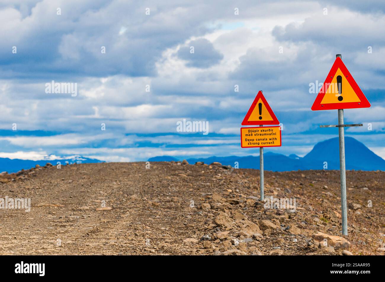 Two expansive landscapes hi-res stock photography and images - Alamy