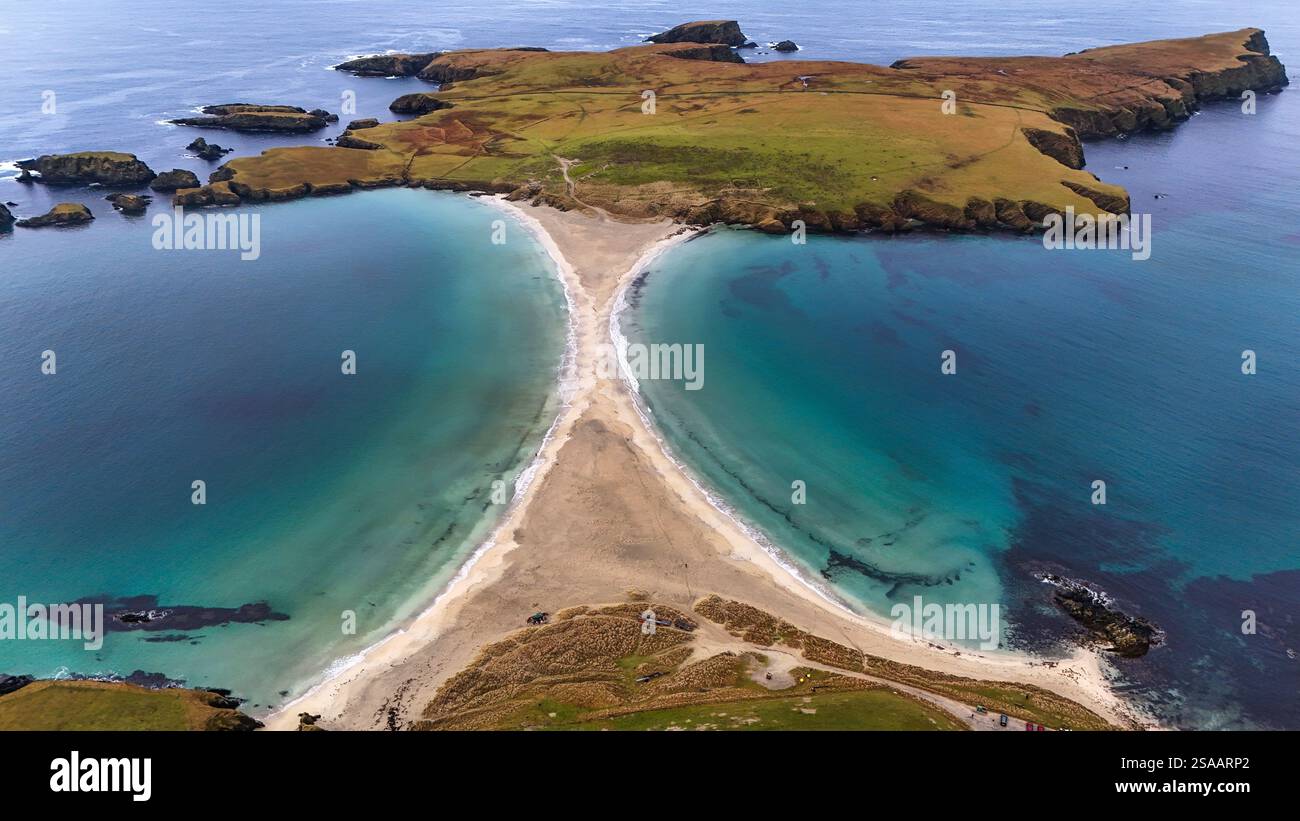 St Ninian's Isle tombolo, the largest active sand tombolo in the UK ...