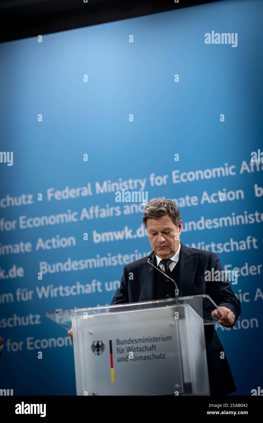 Vorstellung Jahreswirtschaftsbericht 2025 durch Robert Habeck ...