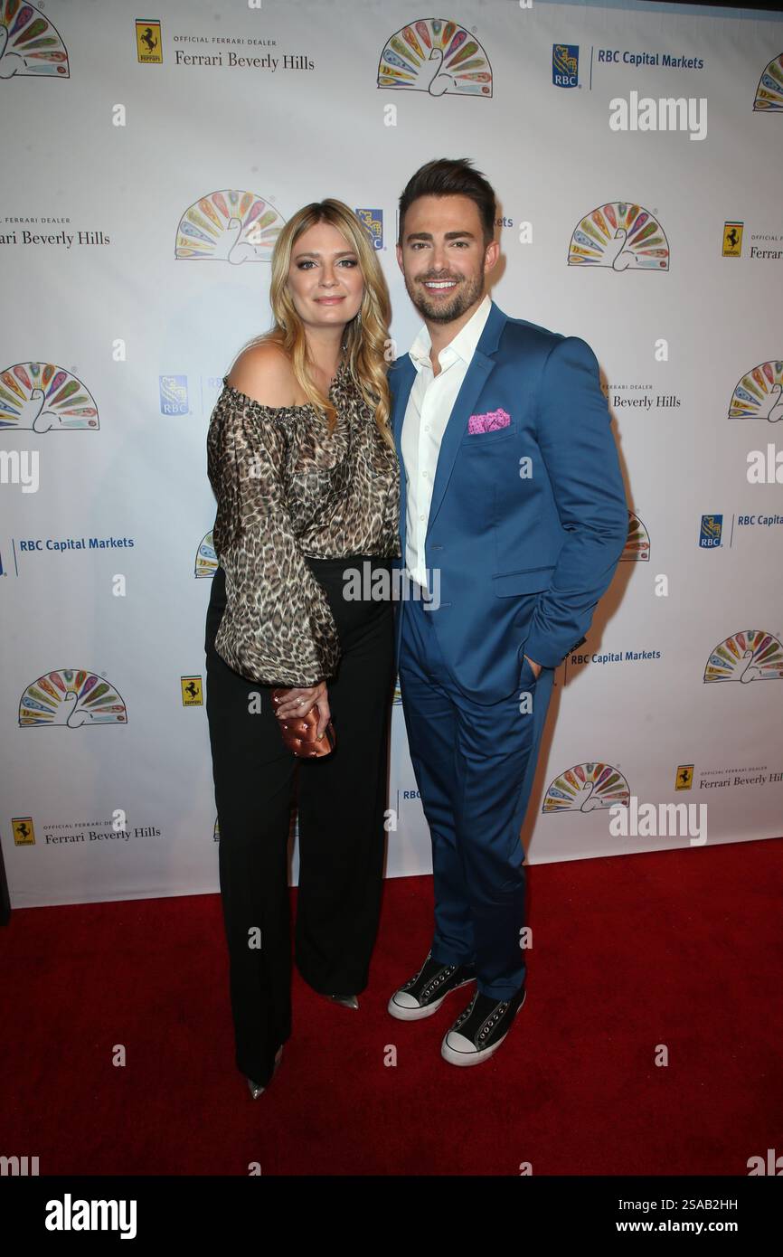 Mischa Barton, Jonathan Bennett at the Flaunt It Awards, Los Angeles ...