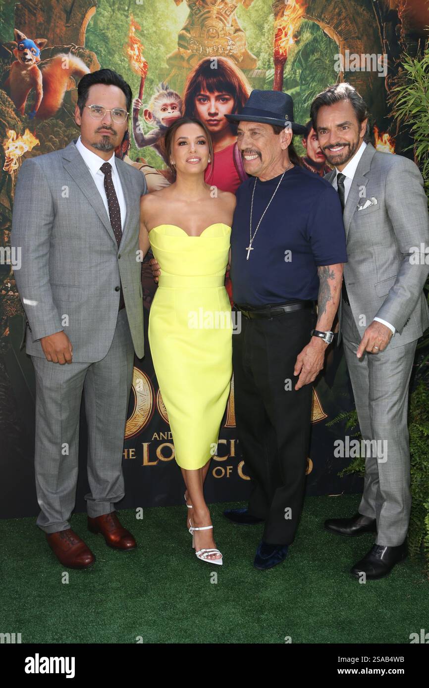 Michael Pena, Eva Longoria, Danny Trejo and Eugenio Derbez at the 'Dora ...