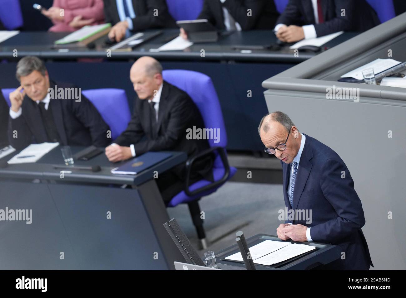 Deutscher Bundestag, 209. Plenarsitzung Regierungserklaerung ...
