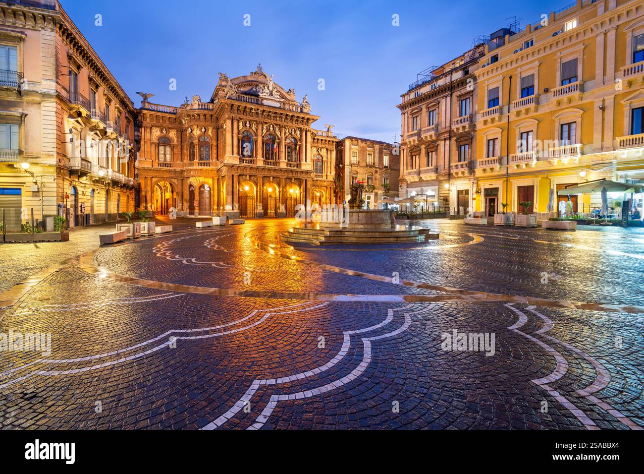 Catania, Sicily, Italy at Bellini Plaza at night Stock Photo - Alamy