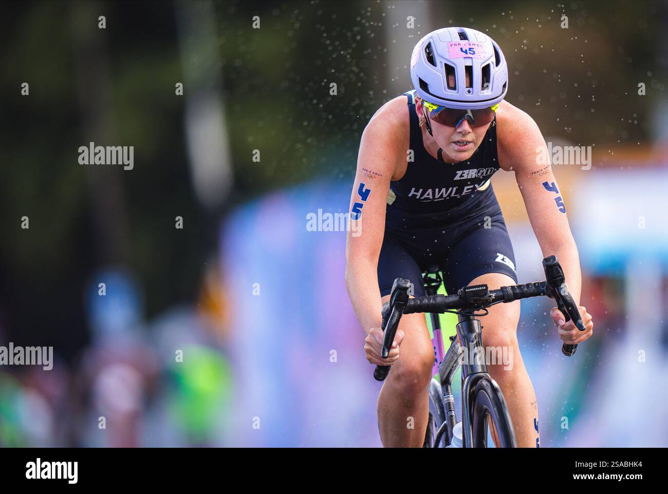 Erica Hawley participating in the triathlon at the Paris 2024 Olympic ...