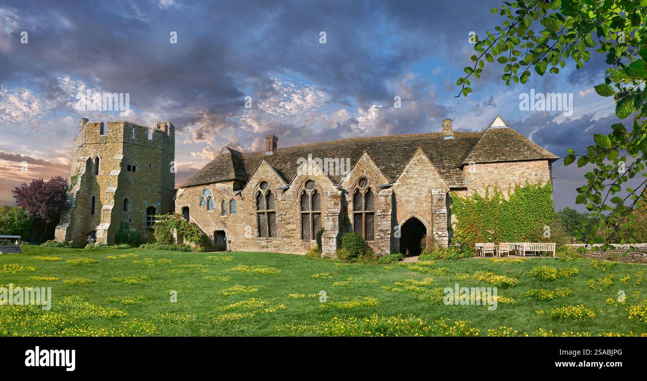 The Medieval hall and tower of the 1280s, Stokesay Castle, Shropshire ...