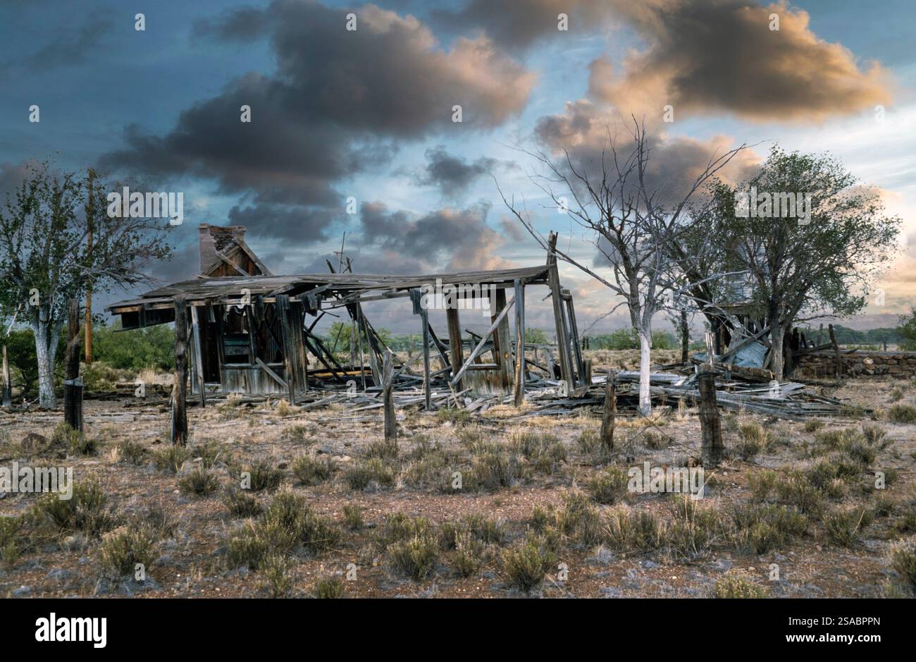 Abandoned wooden shack house in the desert of New Mexico USA 1985 Stock ...