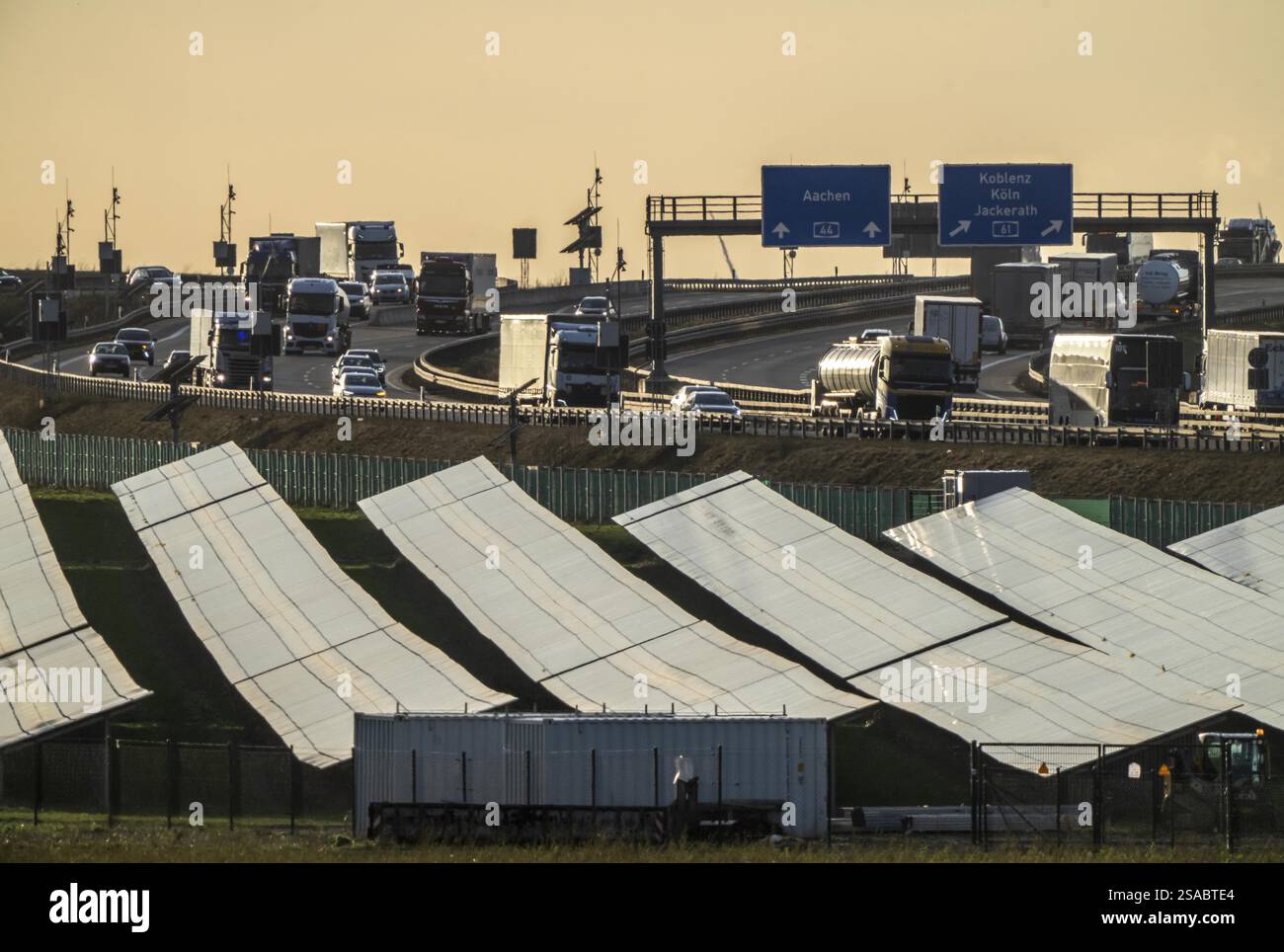 20 MWp ground-mounted photovoltaic system, from RWE, with over 36600 ...