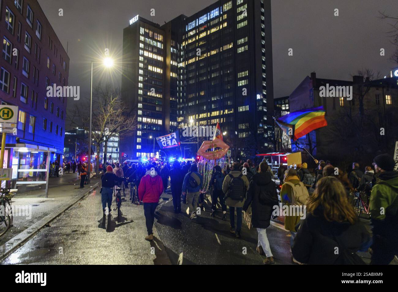 Elon musk protests hi-res stock photography and images - Alamy