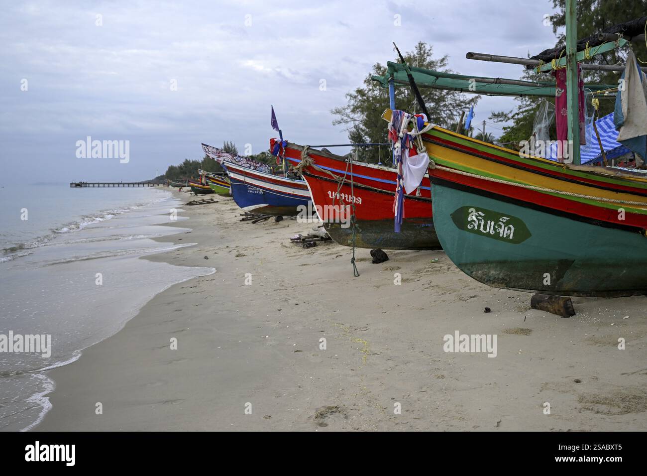 Fishing boats on the beach of Chathing Phra, near Hat Yai, Songkhla ...