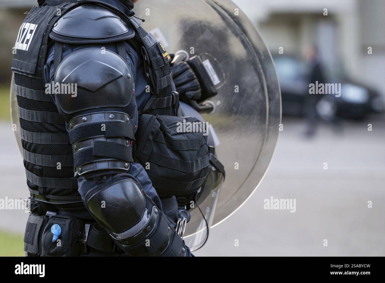 Policeman protective equipment Stock Photo - Alamy