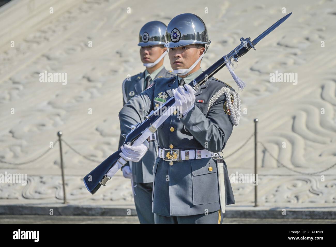 Soldiers, changing of the guard at the Chiang Kai-Shek Memorial, Taipei, Taiwan, Asia Stock ...