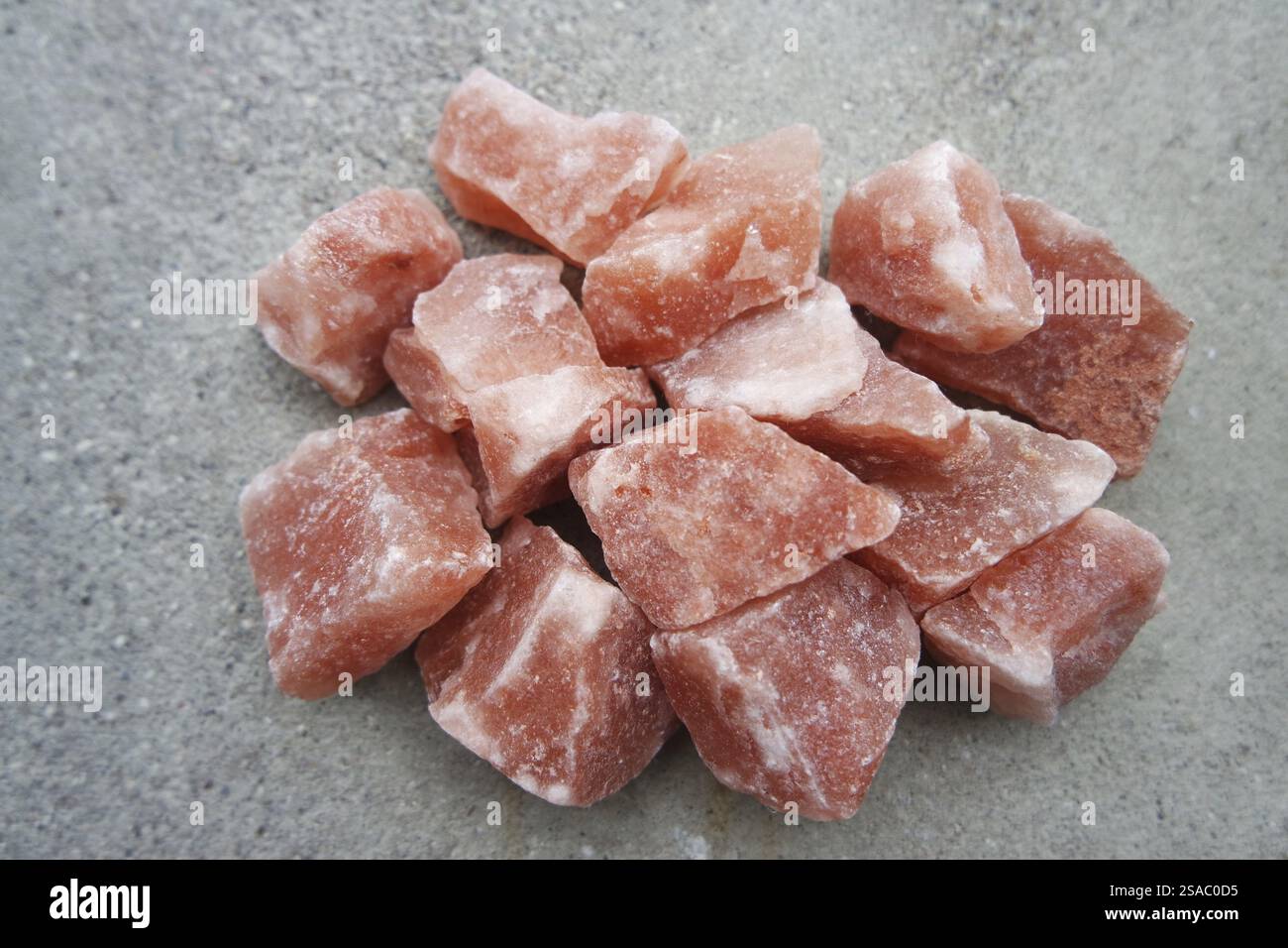 Pink natural salt Stock Photo - Alamy