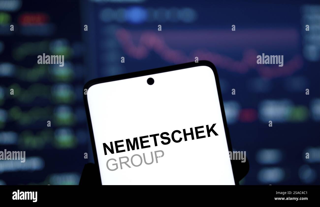 Technical groups of engineers hi-res stock photography and images - Alamy