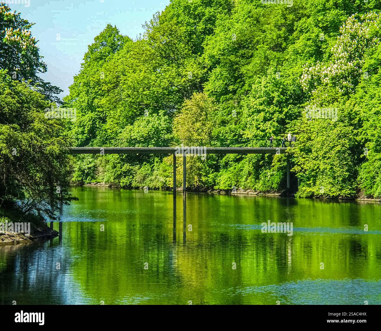Bridge over Malmo Canal in Slottsparken, Malmo, Sweden Stock Photo - Alamy