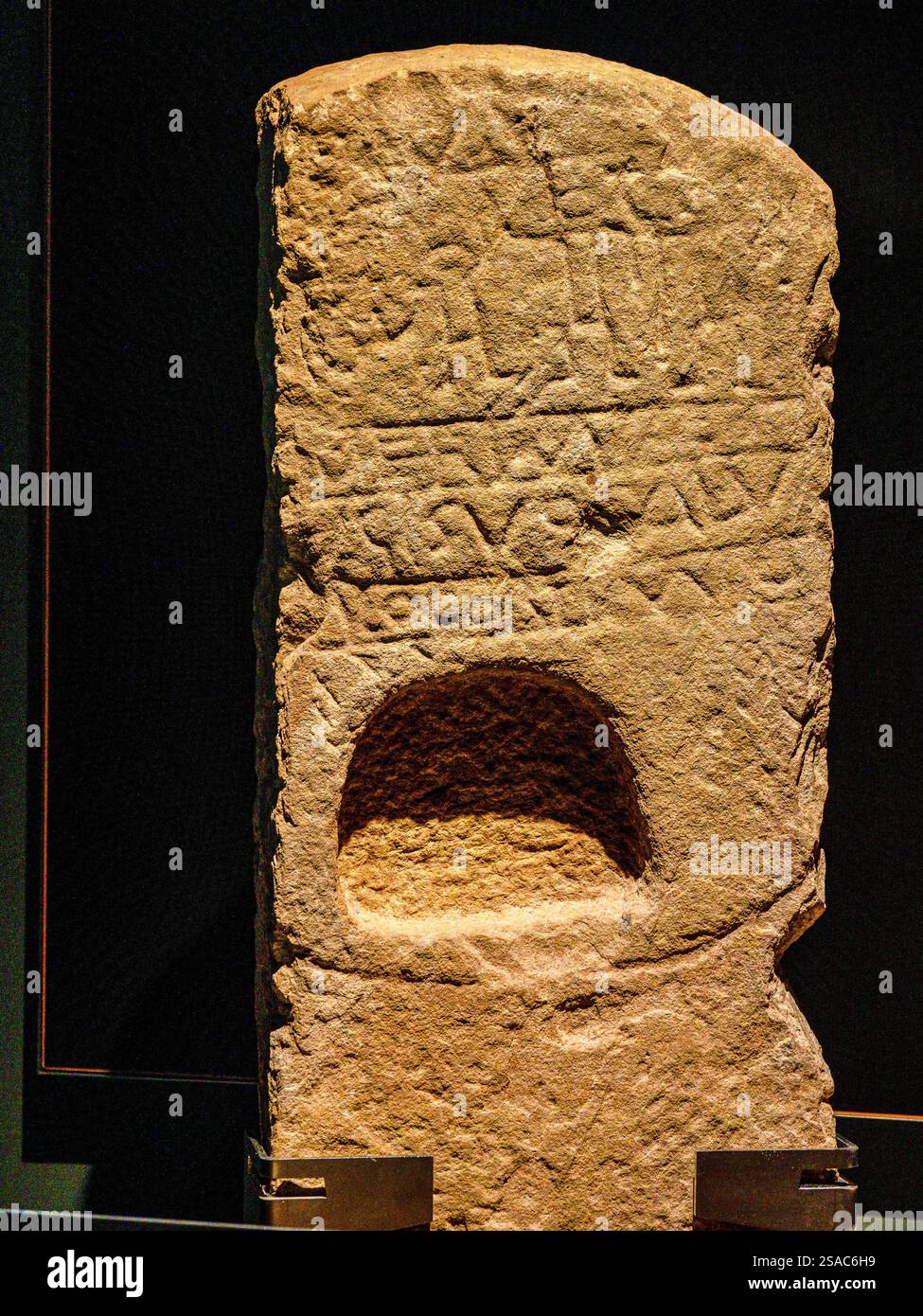 Roman funerary stele, San Esteban de Gerekiz, Morga, Arkeologi Museoa ...