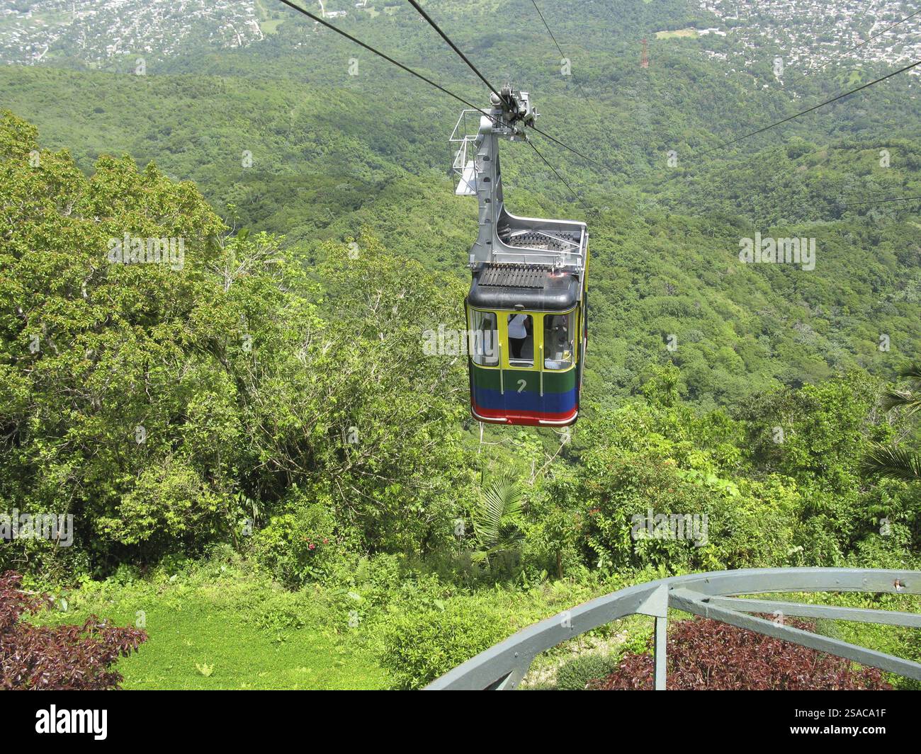 Cable car to Pico Isabel de Torres Stock Photo - Alamy