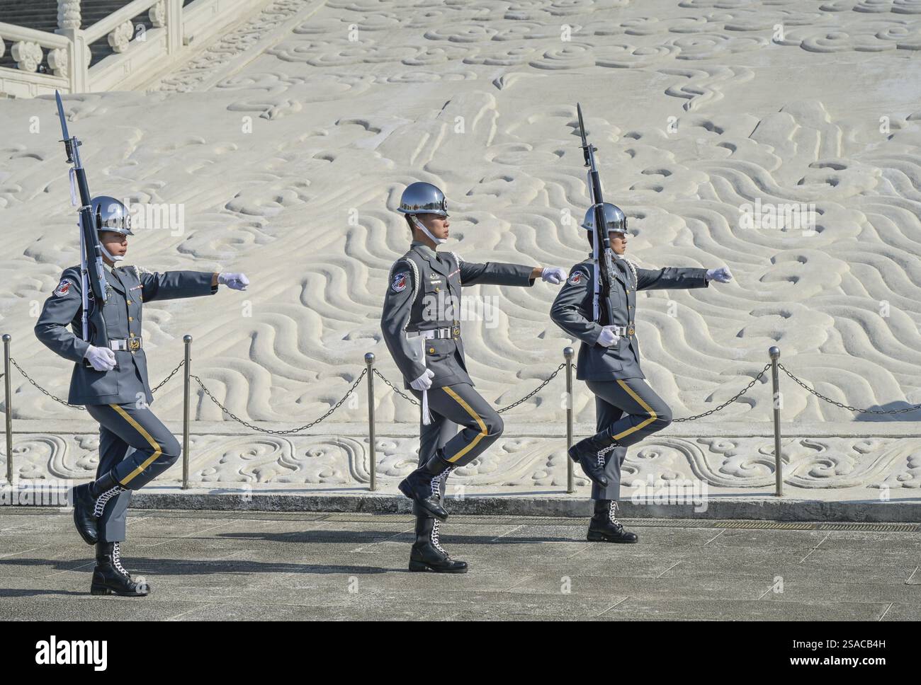 Soldiers, changing of the guard at the Chiang Kai-Shek Memorial, Taipei, Taiwan, Asia Stock ...