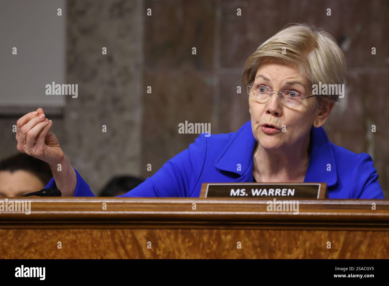 WASHINGTON –– U.S. Senator Elizabeth Warren (D-MA) speaks to Robert F ...