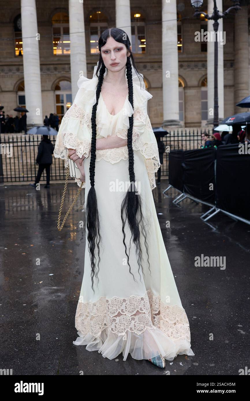 Tali Lennox arrives to Valentino fashion show during the Haute Couture ...