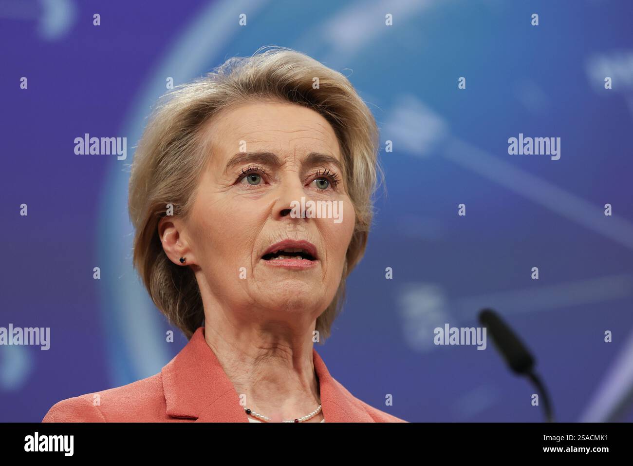 Press conference by European Commission President Ursula von der LEYEN ...