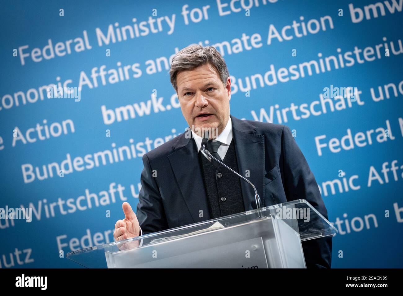 Vorstellung Jahreswirtschaftsbericht 2025 durch Robert Habeck ...