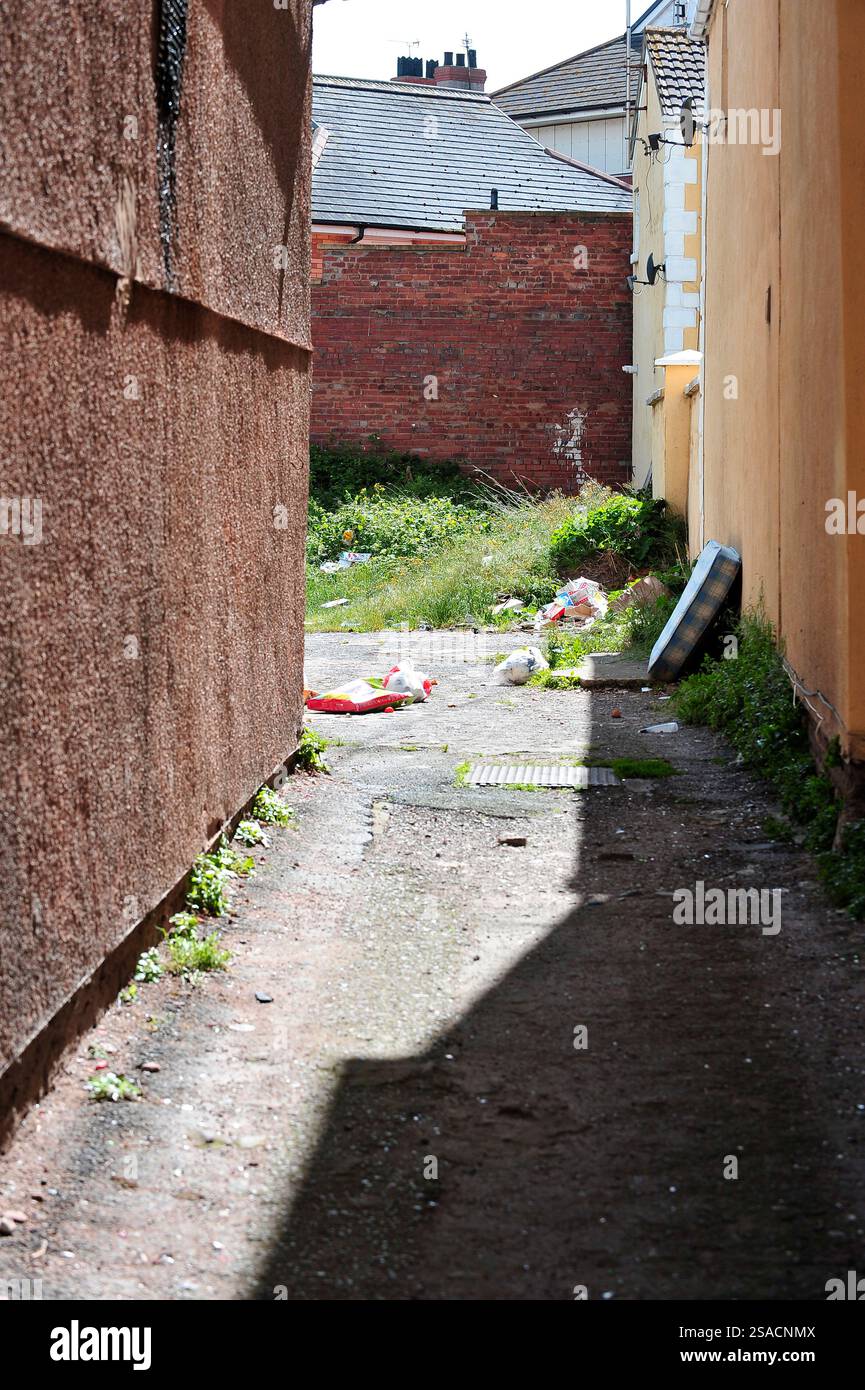 Alley ways around Water Street / Queen Street, Rhyl, Denbighshire ...