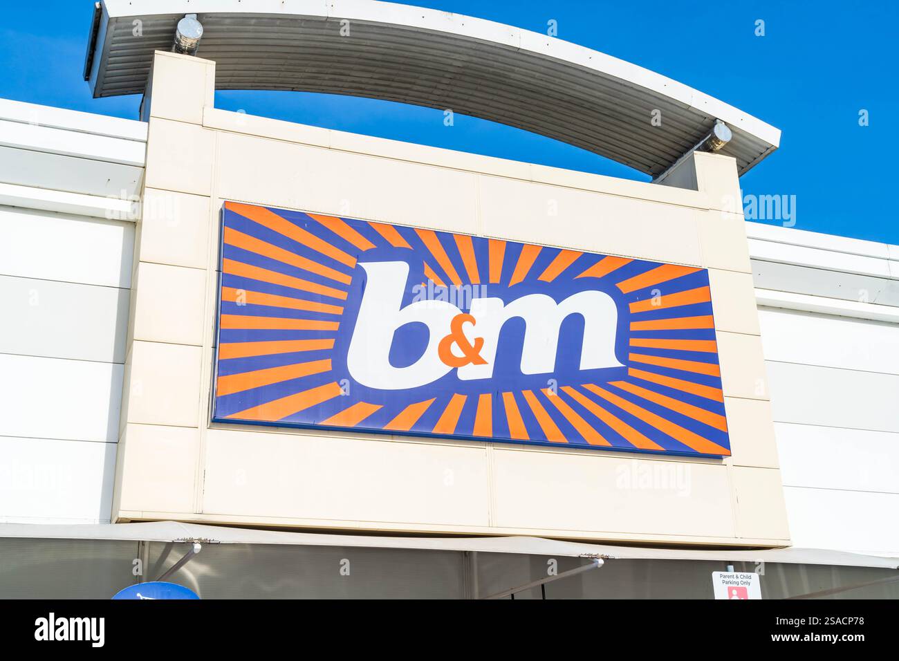 Wolverhampton, England – January 29 2025: UK Variety store, BM signage ...