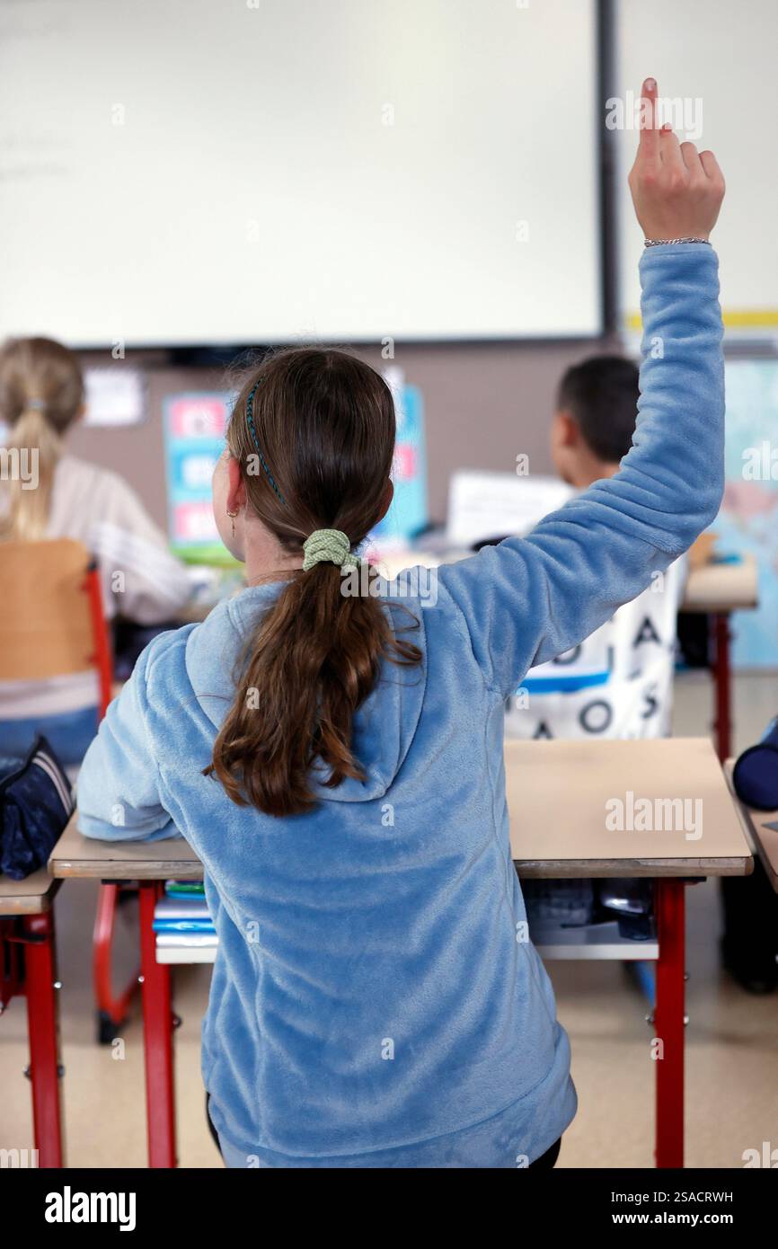 Primary school classroom during a lesson. France Stock Photo - Alamy