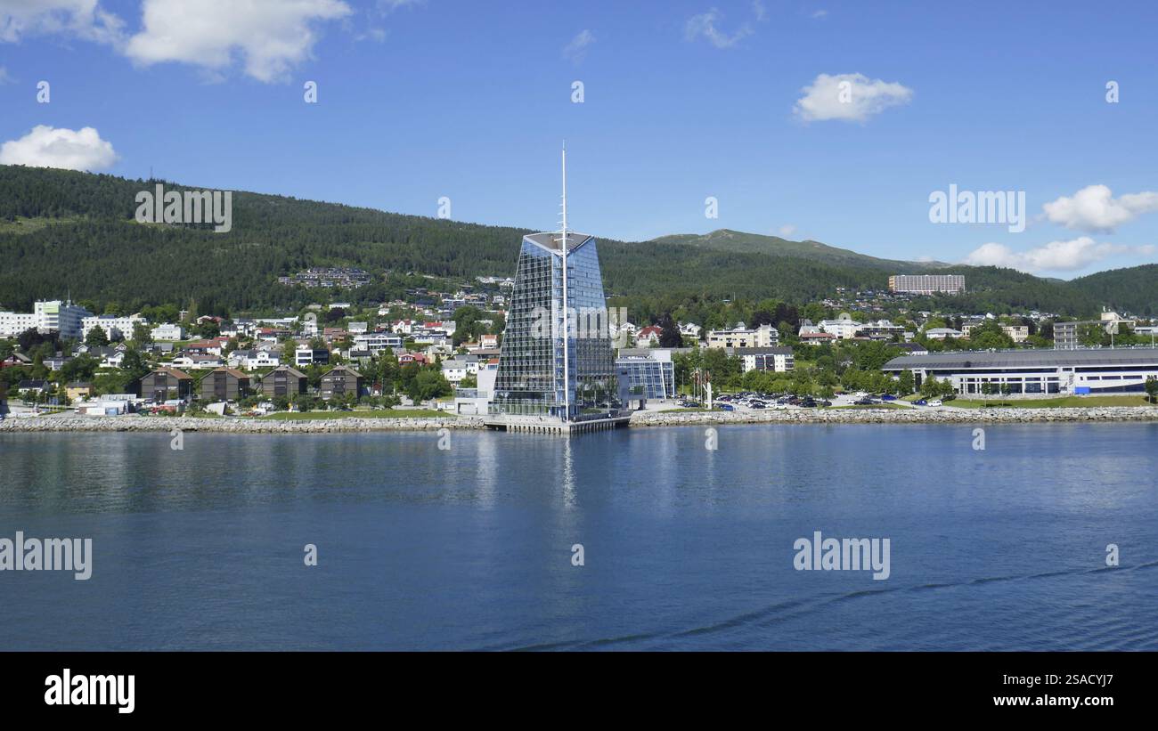 Molde fiords hi-res stock photography and images - Alamy