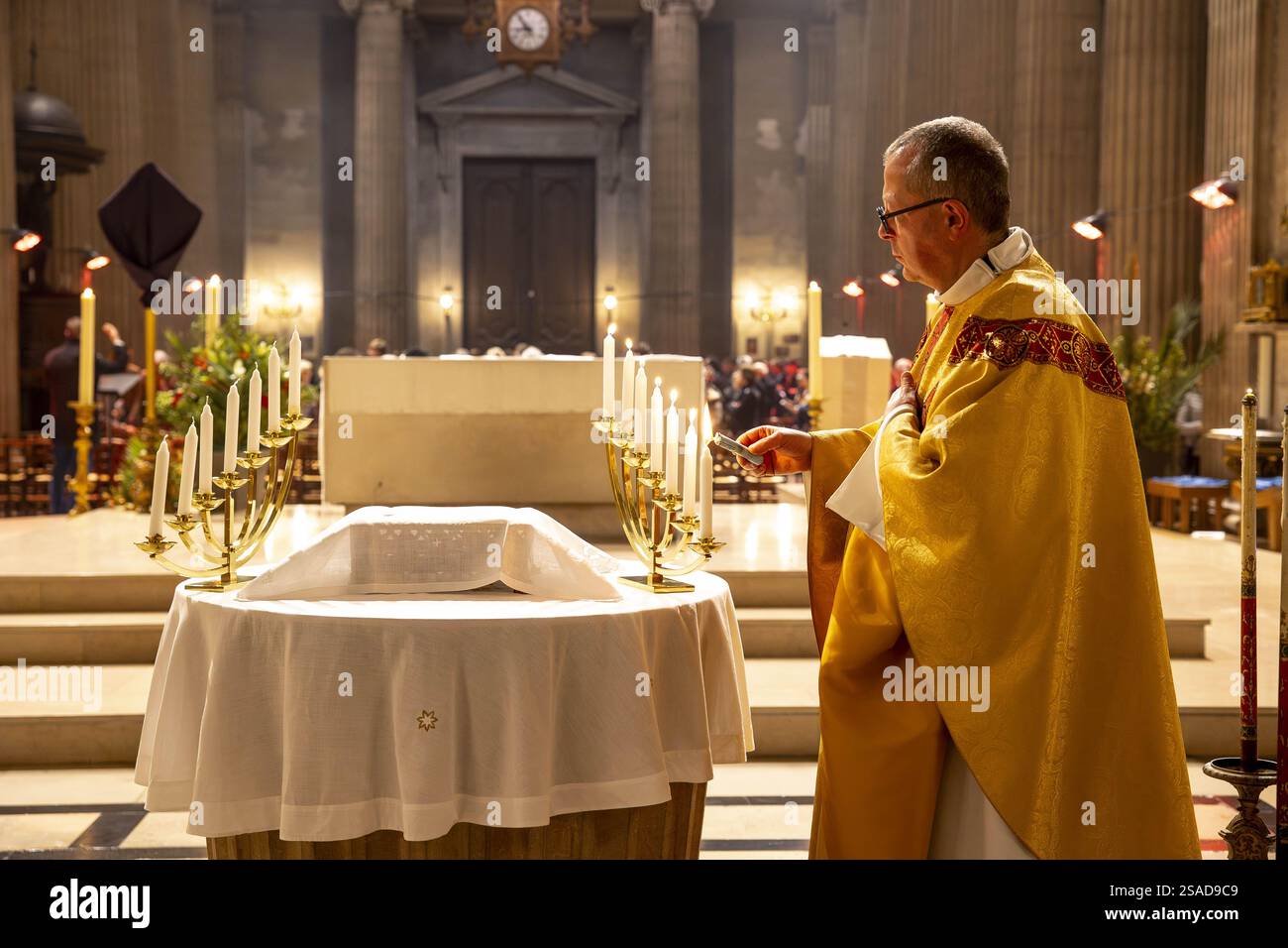 Maundy Thursday celebration in Saint Philippe du Roule catholic church ...