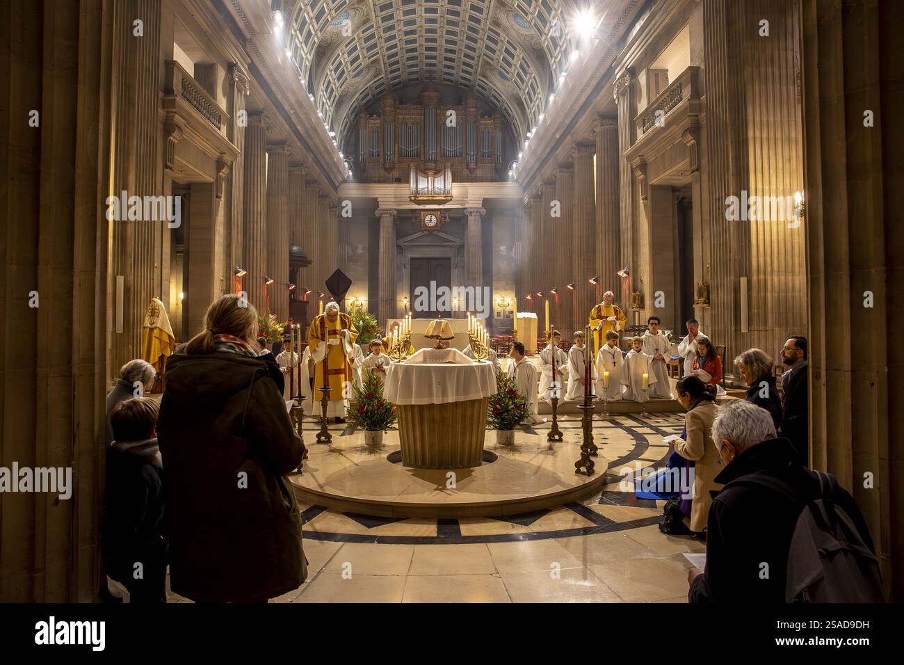 Maundy Thursday celebration in Saint Philippe du Roule catholic church ...