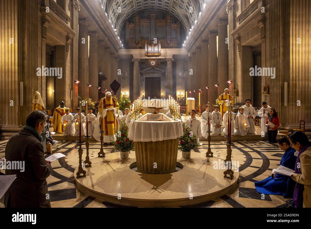 Maundy Thursday celebration in Saint Philippe du Roule catholic church ...