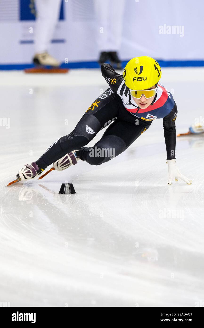 Gilli Kim (KOR) seen ahead of the group during the Short Track Speed ...