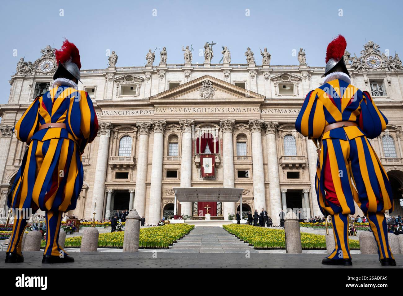 Pope Francis presides over the Easter Mass as part of the Holy Week ...