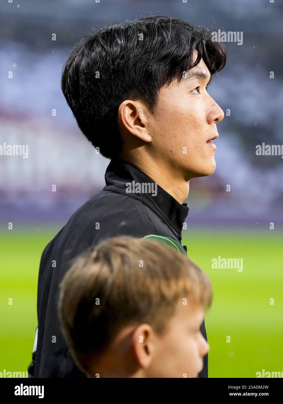 Lille - In-beom Hwang of Feyenoord during the eight and final round of ...