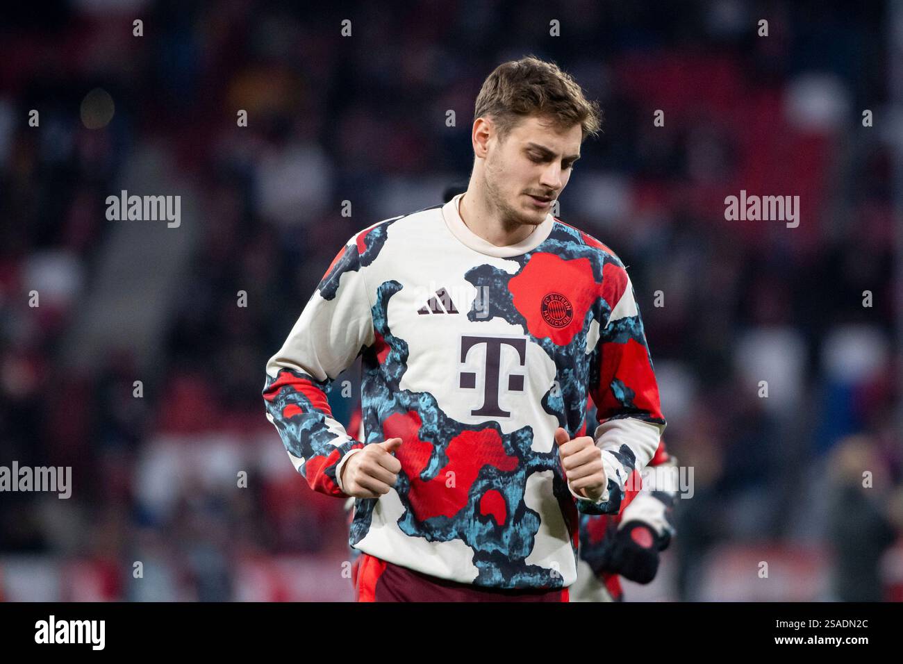 Josip Stanisic (FC Bayern Muenchen, #44), GER, FC Bayern Muenchen vs ...