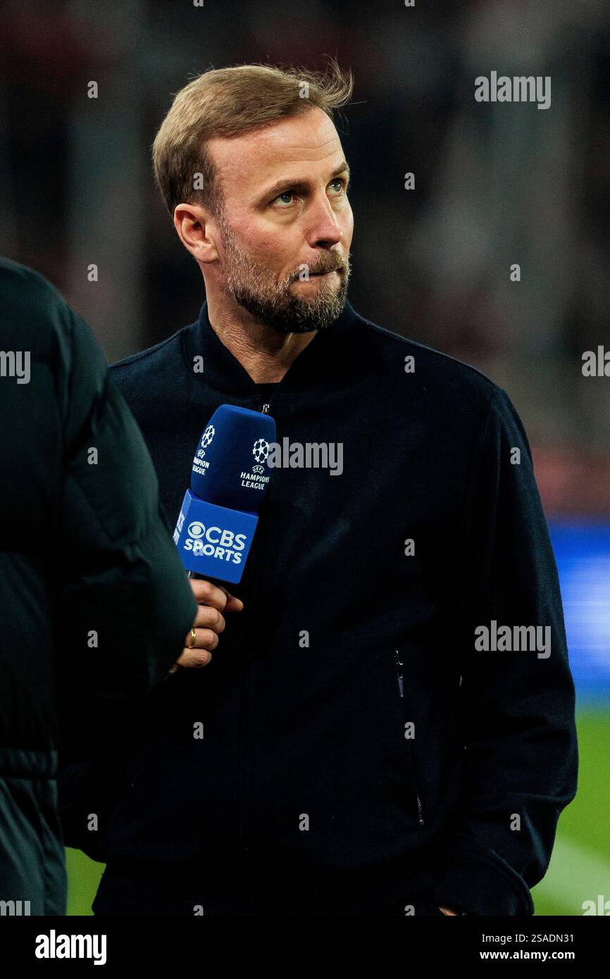 Stuttgart, Deutschland. 29th Jan, 2025. Sebastian Hoene? (Cheftrainer ...