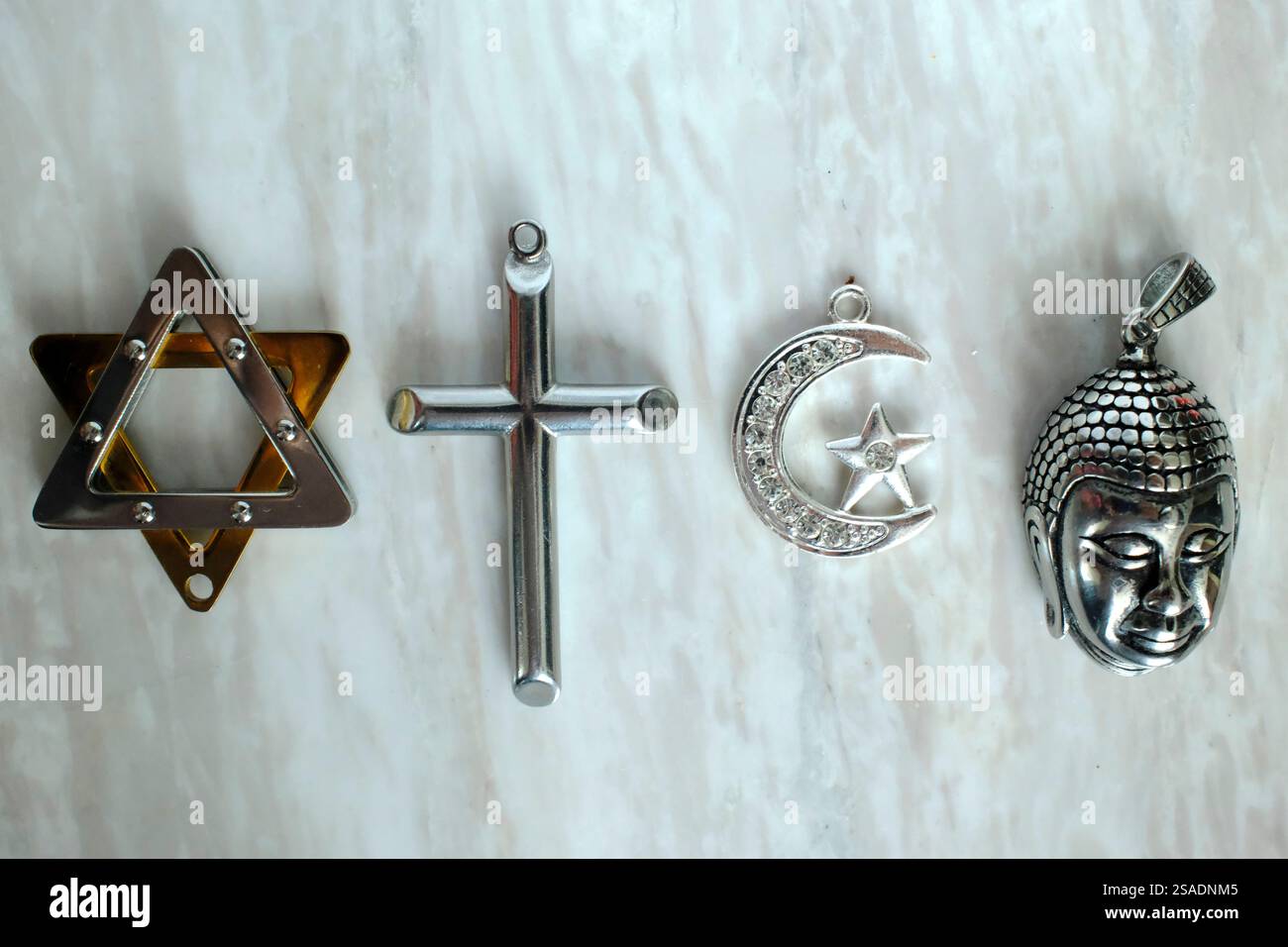 Symbols of major religions: Islam, Judaism, Catholicism, Buddhism and ...