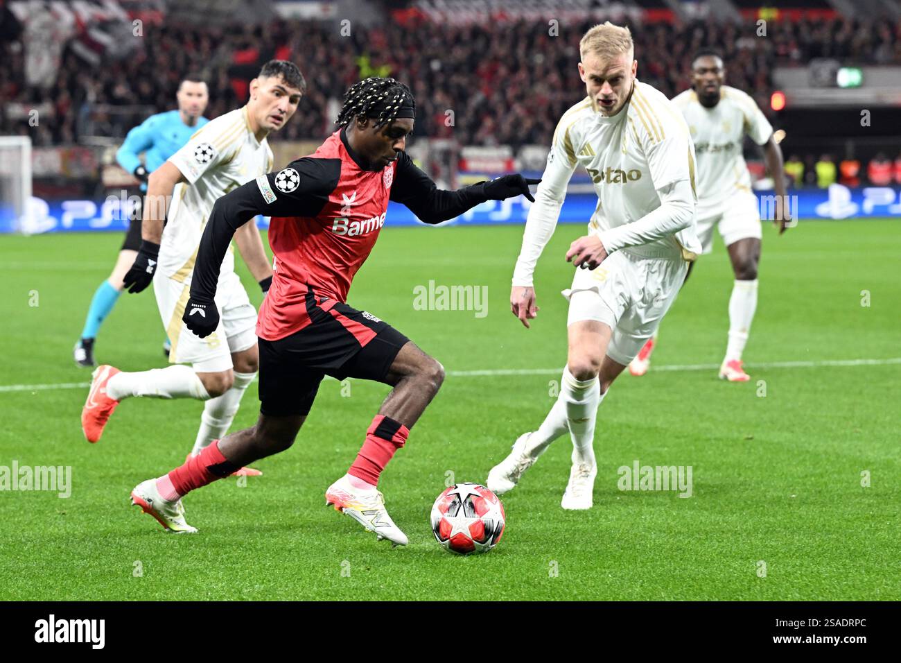 Leverkusen, Germany. 29th Jan, 2025. Soccer: Champions League, Bayer Leverkusen - Sparta Prague ...