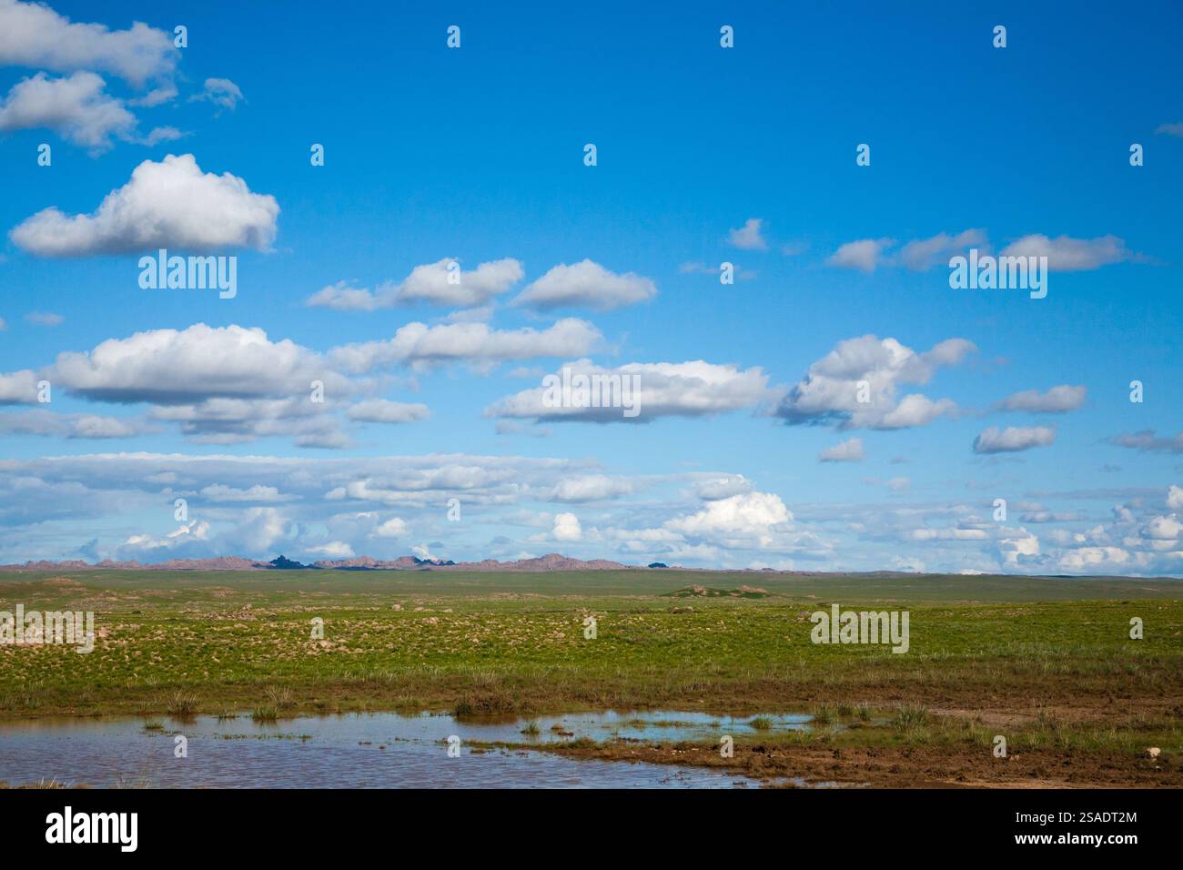 Mongolian steppe, Gobi desert landscape, Mongolia scenery Stock Photo ...