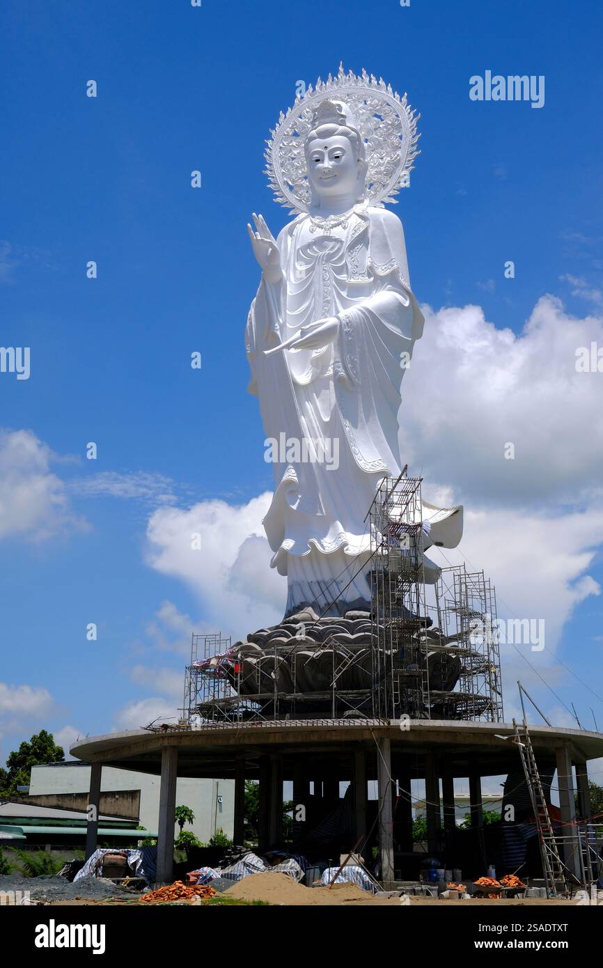 Long Duc buddhist Pagoda. Quan Am (Quanyin) bodhisattva of compassion ...